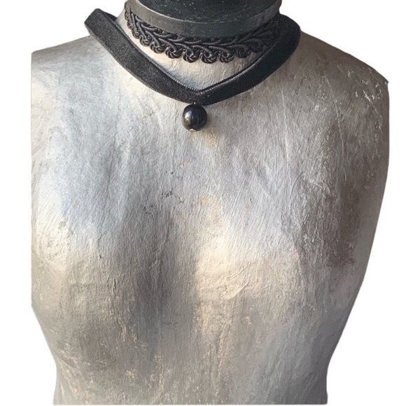 unbranded | Jewelry | Black Velvet Choker Black Bead Womans Jewelry ...